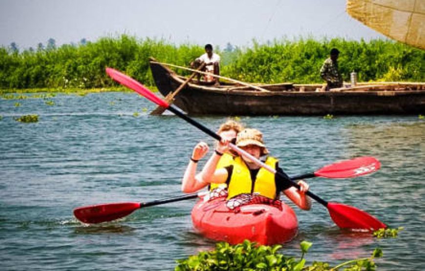 Exploring Alleppey backwaters by kayak ,Paddling on the lake with us